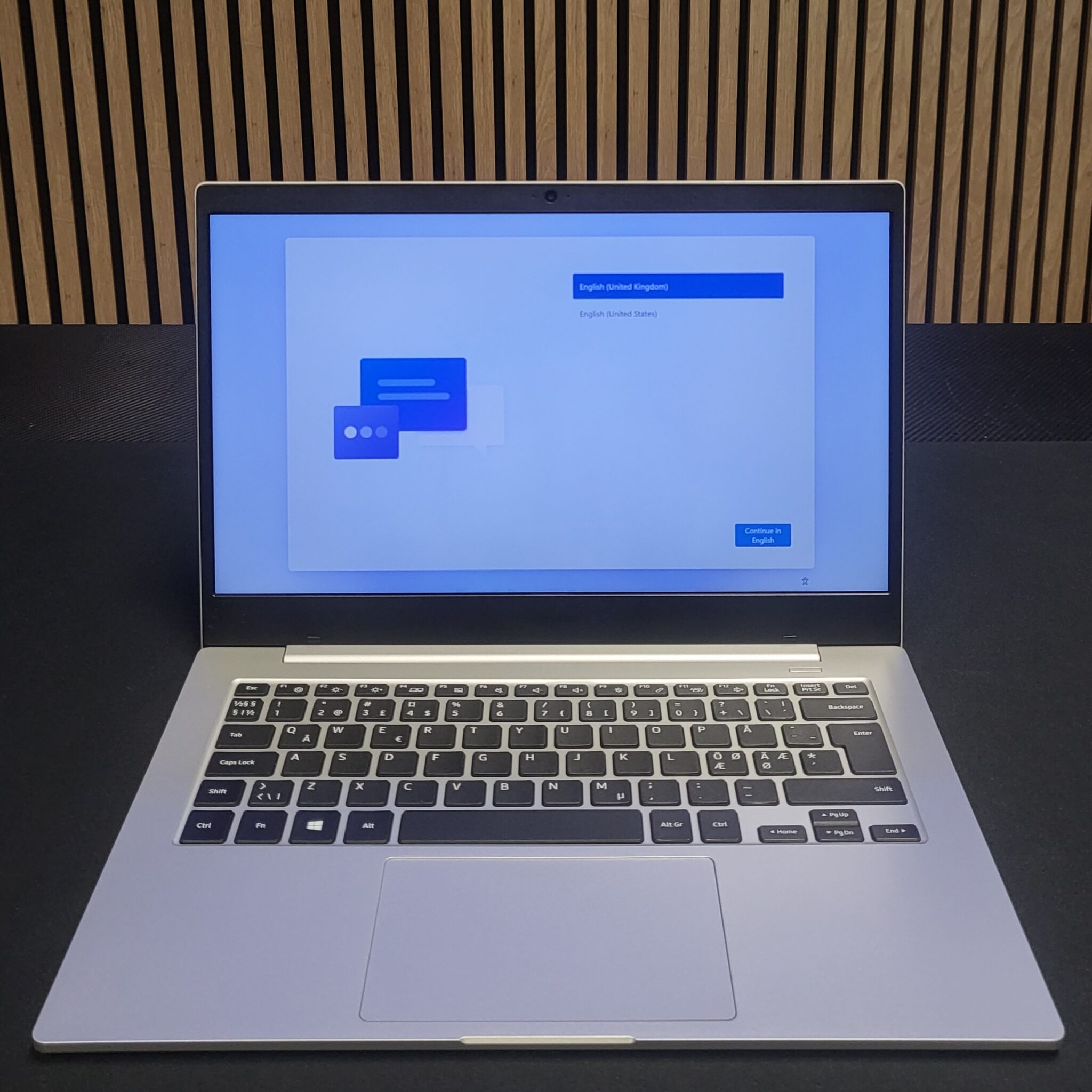Samsung Ultrabook / 8 Core / Full HD / SSD / LTE – KTgroup.lt